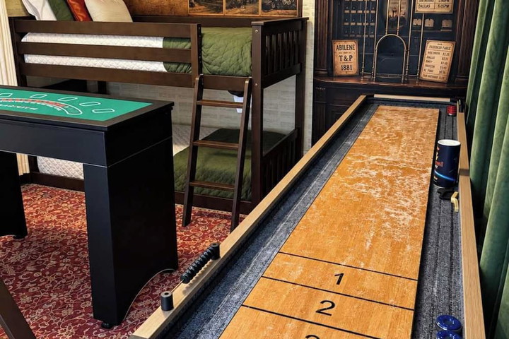 Ten33 | Luxe Sayles District Experience, King Bed! - 애빌린