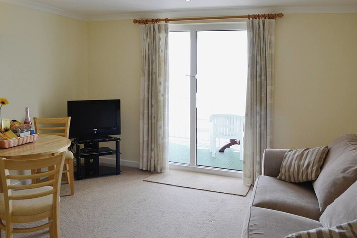 1 Bedroom Accommodation In St Brelades Bay - Jersey