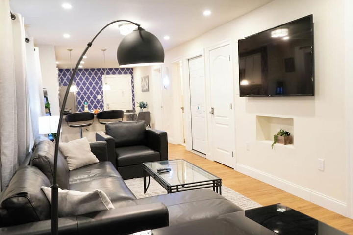 Modern & Stylish 1-bedroom Condo Near Downtown - Dorchester, MA