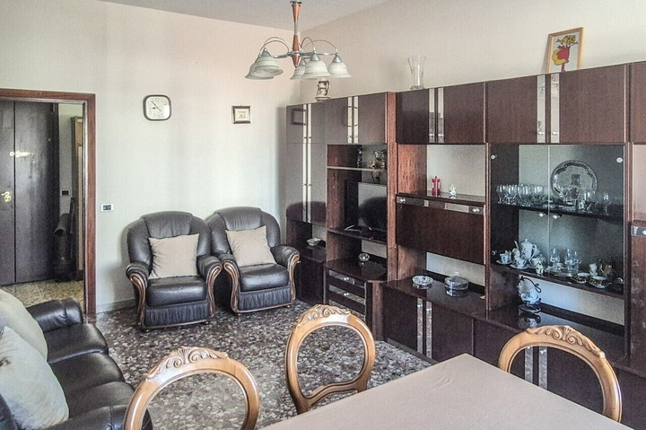 Delia - Apartment With A Balcony - Avellino
