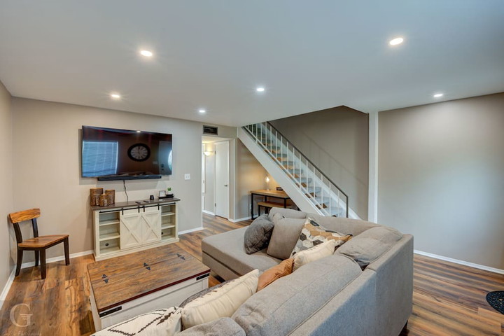 Quiet, Cozy Townhouse W/ All New Appliances And Furniture. - Shreveport, LA
