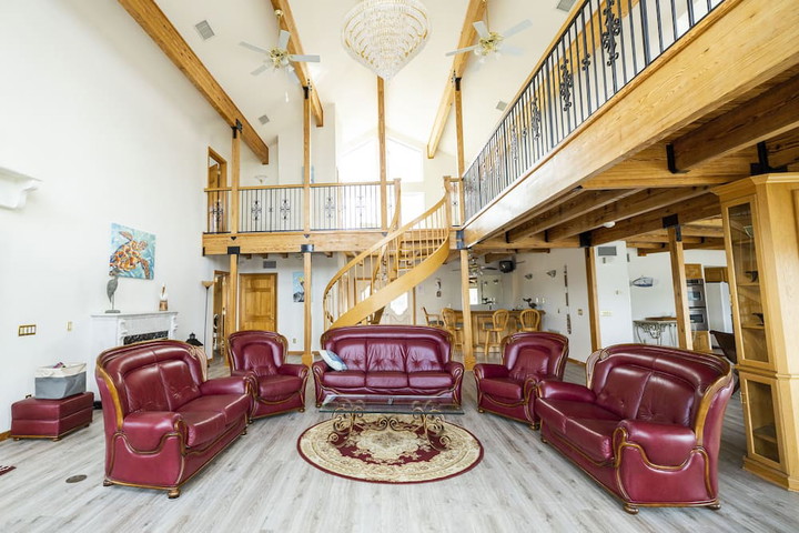 Spacious Riverfront Retreat. Sunset Views With Private Dock, Sleeps 12. - Homosassa