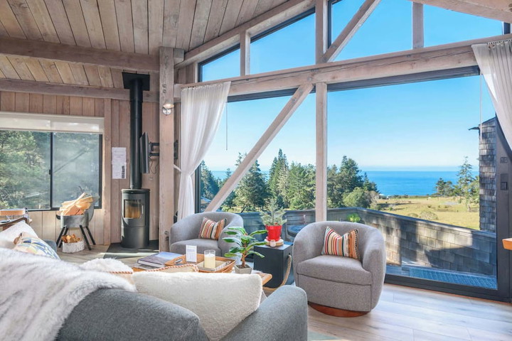 Sea Ranch Loft | Hot Tub | Pet Friendly | Sleeps 4 - Sea Ranch, CA
