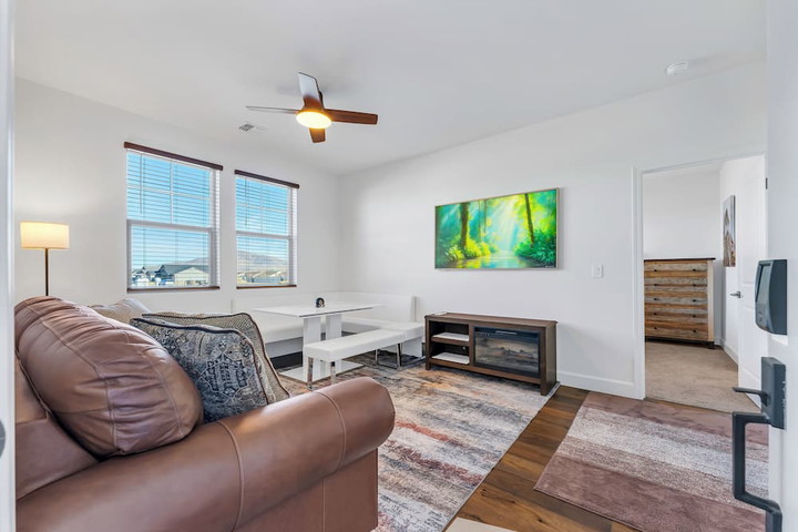 Reno Guest House · Near Tahoe & Mt Rose Skiing - Reno, NV