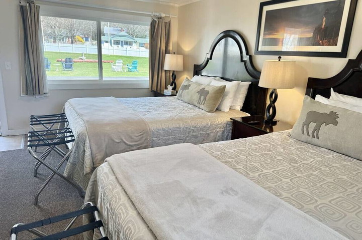Gallagher`s Travels Room 6 (Double Queen Beds) - Bar Harbor, ME