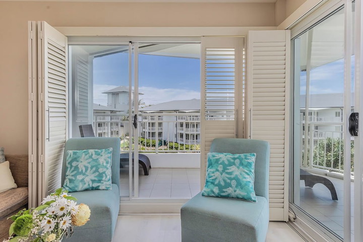 The Pool Resort | One Bedroom Seascape Retreat - Gold Coast