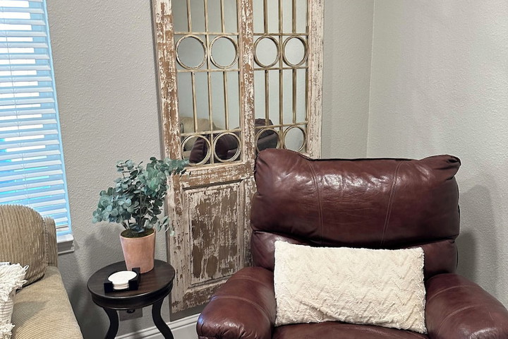 Spectactular Design And Charm - Roseville, CA