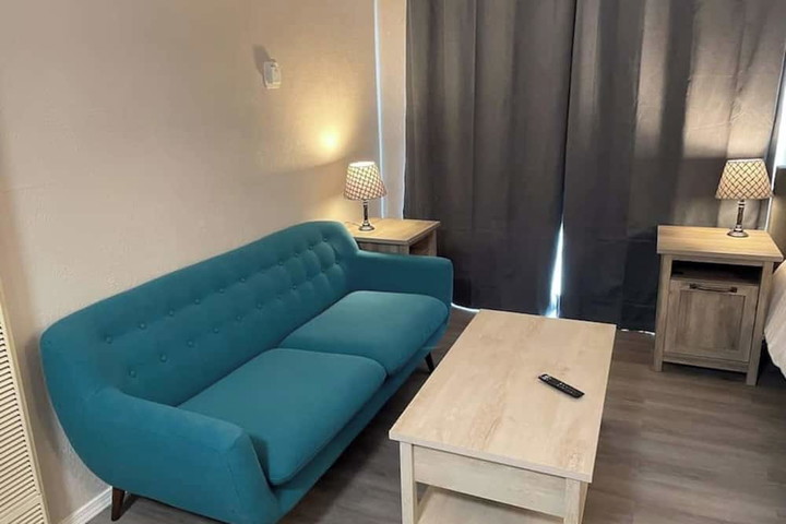 Studio Apartment Near Unm, Nob-hill And Downtown. - Albuquerque