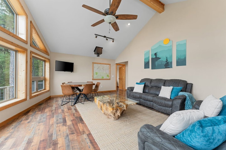 Jasper Getaway | Cozy 3br Ozark Cabin - Jasper, AR