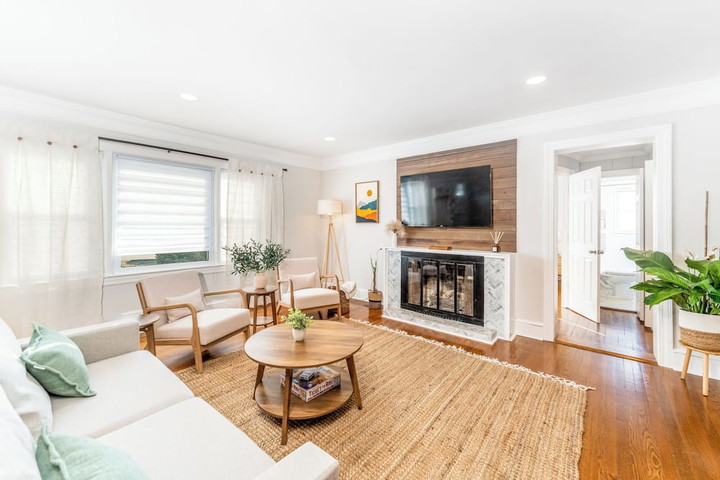 Spacious 4-bedroom House With Wifi, Ac In Welcoming Winston-salem, Ardmore - Winston-Salem, NC