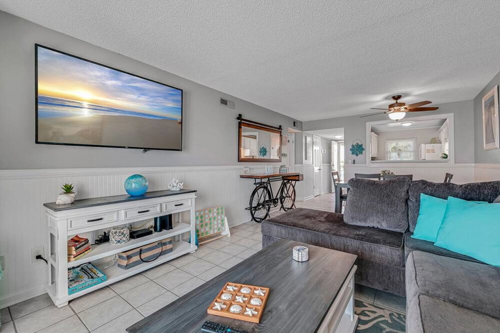 Direct Oceanfront 2/2 | Private Balcony | Heated Beachfront Pool ️ & Beach Access - New Smyrna Beach, FL