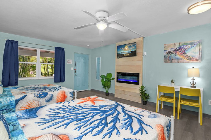 2 Queen With Kitchenette Garden View In Fort Myers Beach - Fort Myers, FL