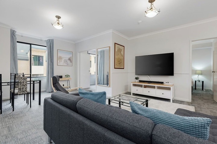 Your East Perth Haven Awaits! Walk To Optus Stadium, Crown Perth And The Cbd. Enjoy Iconic Swan River Walks, Vibrant Claisebrook Cove For Coffee And Dining And Super Easy City Access With The Free Cat Bus (20mins). - South Perth
