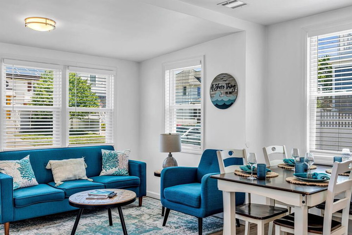 The Unique Belmar Stay | Prime Location. Privacy. 9 Badges. 2 Grills. Fire Pit. - Belmar, NJ