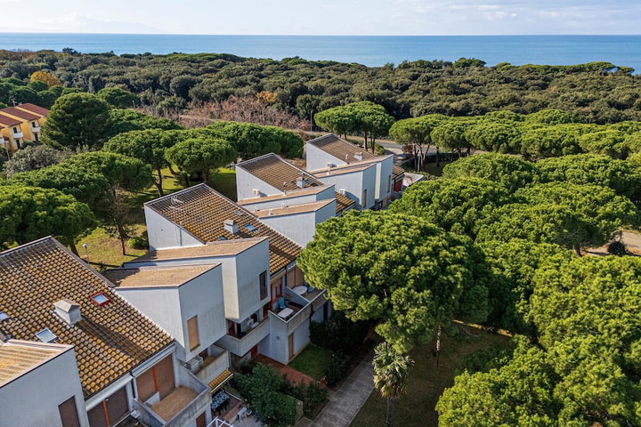 Apartment 'San Vincenzo Podere San Luigi' With Private Terrace, Balcony And Air Conditioning - San Vincenzo