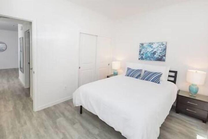 Chic 2br Sonoma Condo + Patios - Petaluma, CA