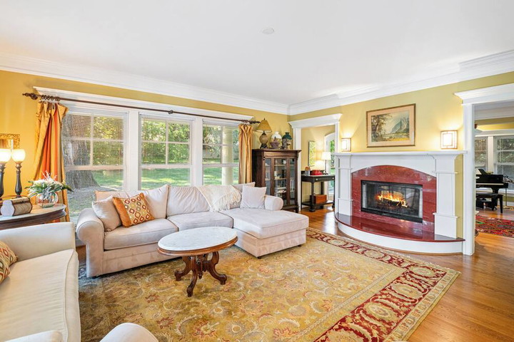 Huge Gilded-age Home Near Washington Dc - Burke, VA
