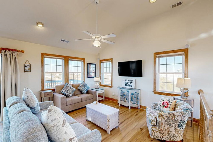 Ocean-side Dog-friendly Home With Sound Views, Private Outdoor Pool & Hot Tub - Rodanthe, NC