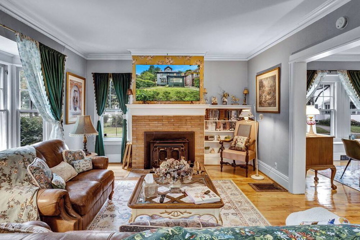 Live In Sophistication And Elegance In Your Vrbo Home - Rochester, NY