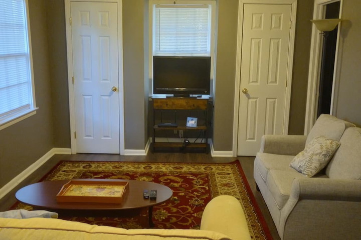 A Cozy Cottage In Florala, Alabama And Just Minutes Away From Lake Jackson. - Alabama