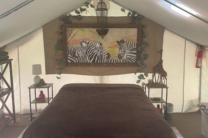 Glamping Tent Overlooking Pond - West Virginia