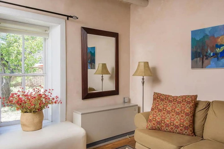 Casitas Encantadas - Charming Home With Hot Tub In Taos - Taos, NM
