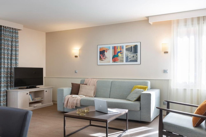 Picturesque Deauville Apartment For 6 - Trouville-sur-Mer