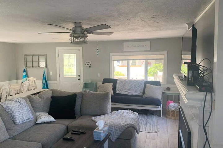 Holiday House · Lakeview House On Rye Beach - Sandusky, OH