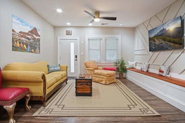 Native Inspired, Peaceful, & Practical Home. - Oklahoma City