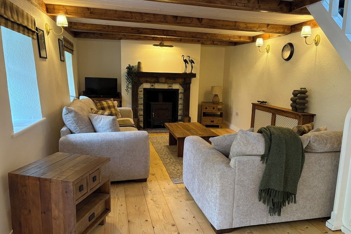Mayfly Cottage In Oughterard | Wild Atlantic Way | Sleeps 6 | Pet Friendly - County Galway