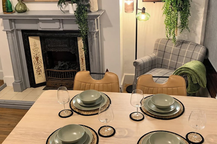 Creswell 2-bed House, Sleeps 7 With Street Parking - Sherwood Forest
