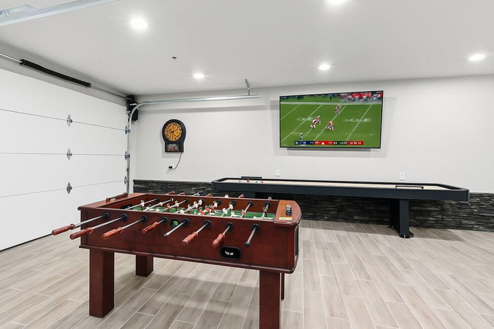 The White House | Unit 4 Game Room - Shaver Lake, CA