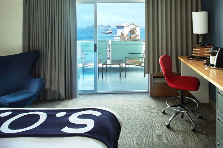 Coastal 2 Unit Comfort W/ Firepits & Bay Glimpses | Steps From The Wharf! - San Francisco