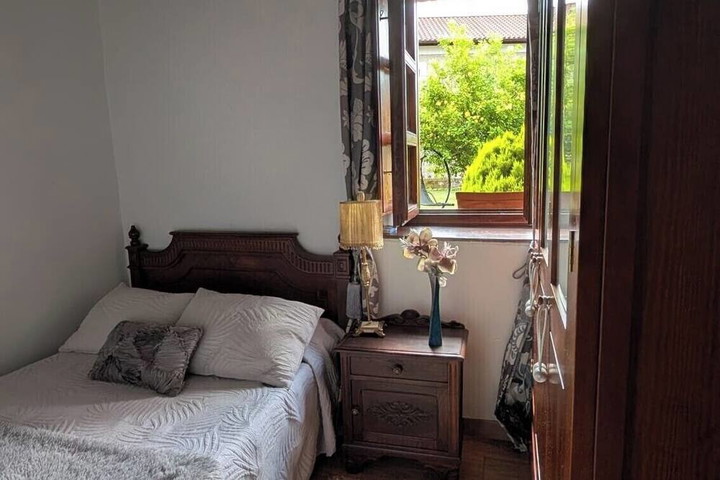Casa Meliuca: Casa De Piedra Y Madera Con Amplio Jardín Junto Al Mar Cantábrico. - Cantabria