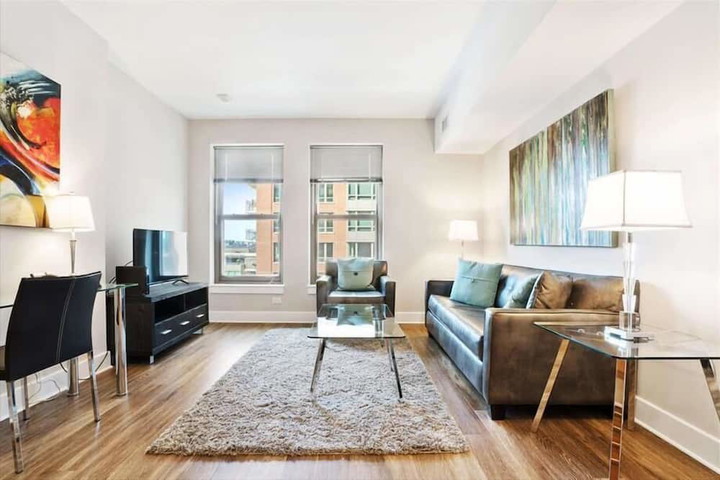 Steps From Whole Foods 1 Br | Steps To Metro - Arlington, VA