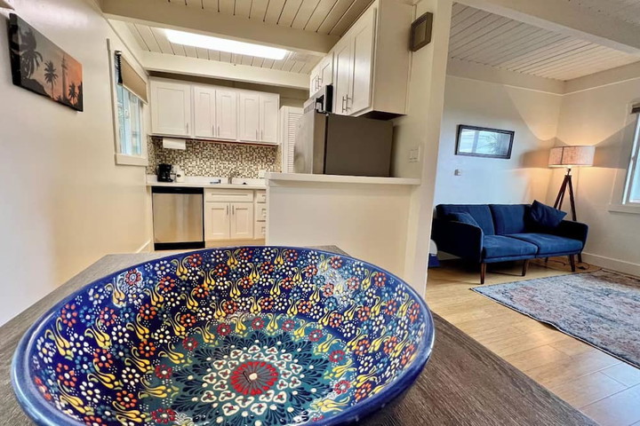 Tranquil 1-bedroom Apartment With Beautiful Bay & Sunset Views 1/1 - San Mateo, CA