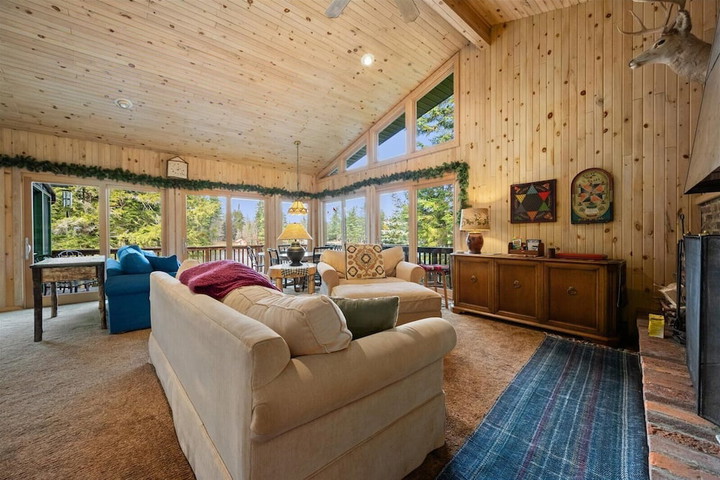Lakefront Escape, On Snowmobile Trail, Near Town - Old Forge, NY