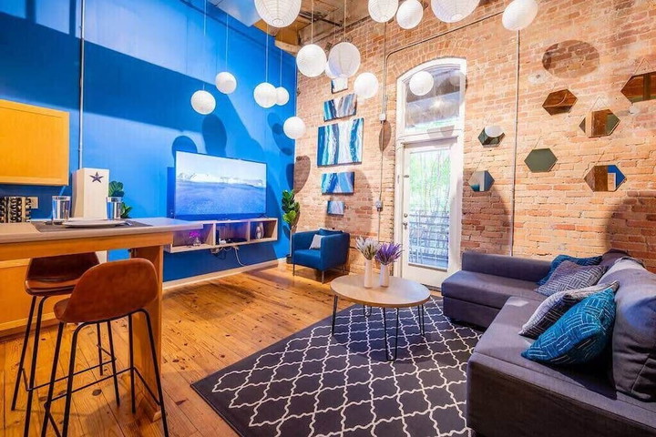 100 Year-old Historic Brick 2br Loft -Large Patio1 - Chapel Hill, NC