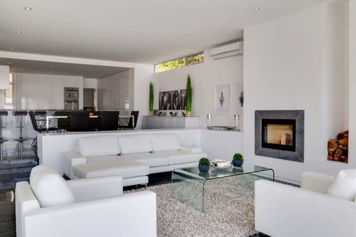 Villa Maxima - Ultra Stylish, Heated Pool & Sea View - Camps Bay