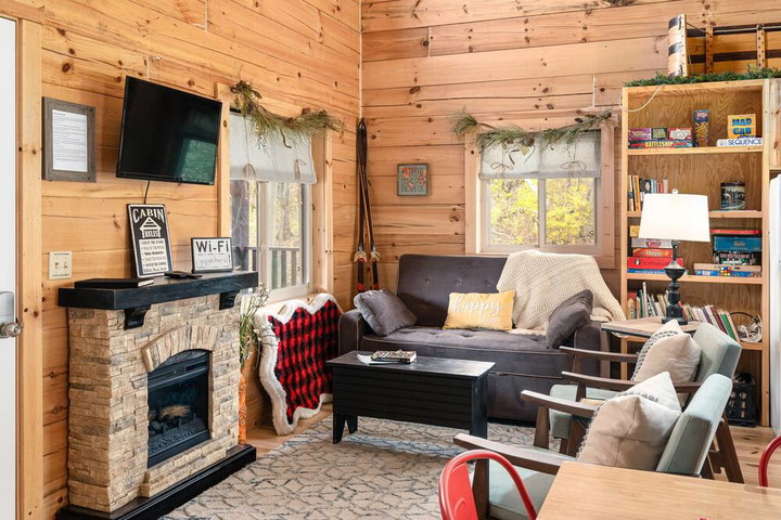 2-bedroom Vacation Home Just 10 Minutes From Viroqua's Charming Downtown - Viroqua, WI