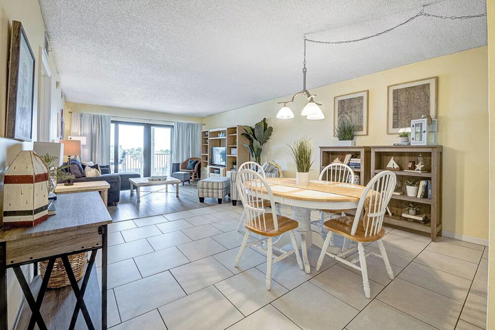 Un Appartement Confortable, Au Charme Balnéaire, Avec Balcon, Piscine, Court De Tennis Et Des Activités Pour Toute La Famille&nbsp;! - Cocoa Beach, FL