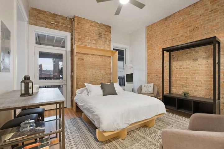 Over The Rhine Luxury Microsuite On Findlay Market - Covington, KY