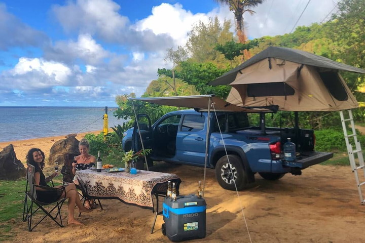 Camp & Drive - 2019 Toyota Tacoma Camper - ハワイ州