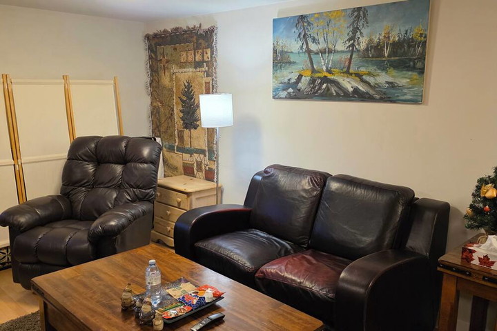 \Taurora Views & Arctic Vibes, Adult Only  Stay Near Trails & Great Slave Lake - Yellowknife