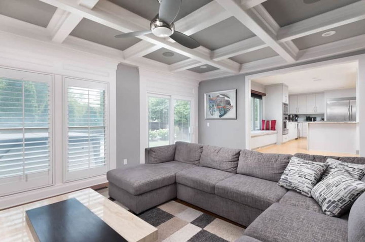 Luxury In Lenexa W/heated Pool - Kansas City, MO