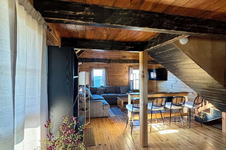 Charming 1 Br Cabin At Persimmon & Pine Hollow- Secluded Feel, Close To Town - Claytor Lake, VA