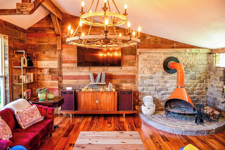 New Converted 3br, 2ba Barn, In Wild, Wonderful West Virginia With Ac, Wifi - Wheeling, WV
