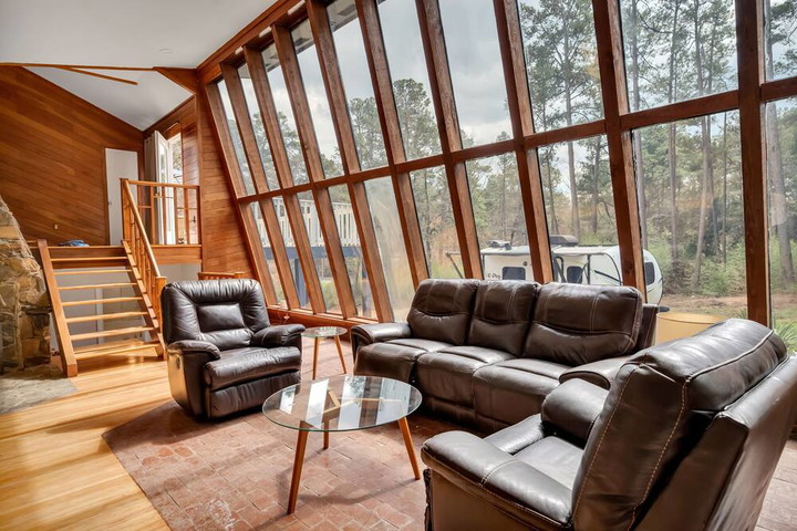 Unique Durham Cabin With Hot Tub And Close To Duke - Chapel Hill, NC