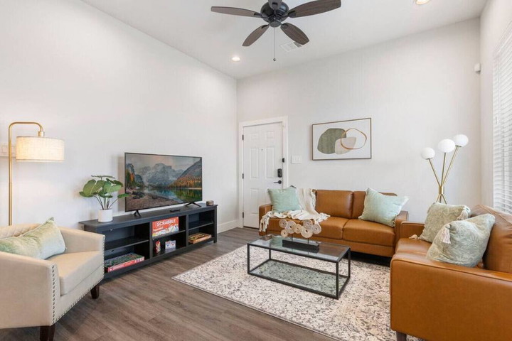 Charming Magnolia Retreat - Clubhouse & Gym Access - Magnolia, TX