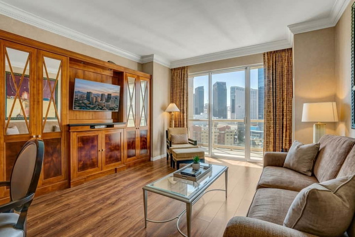 Mgm Signature | 11th Floor 1br | Strip View | No Resort Fee - Las Vegas Strip, NV